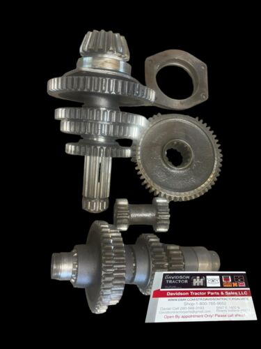 IHC Farmall 560 Row Crop Transmission Gears Shafts Antique Tractor ...