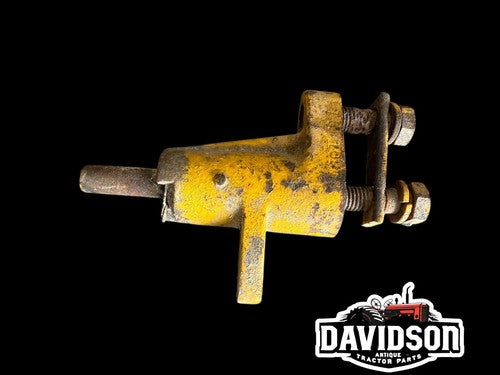 VINTAGE IH FARMALL CUB LOBOY 184 TRACTOR -ENGINE FAN PULLEY MOUNTING B ...