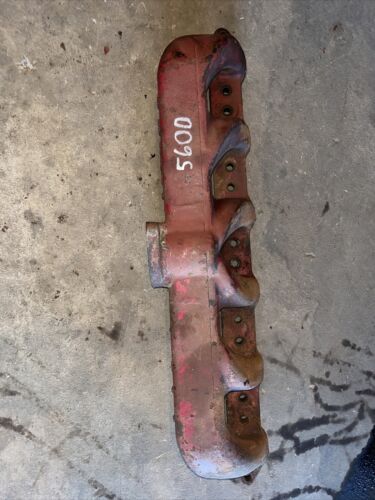 Farmall IH 560 diesel Tractor main diesel engine motor intake manifold ...