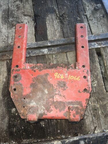 Fender Bracket Channel Style - Farmall International 966 1466 766 1066 ...